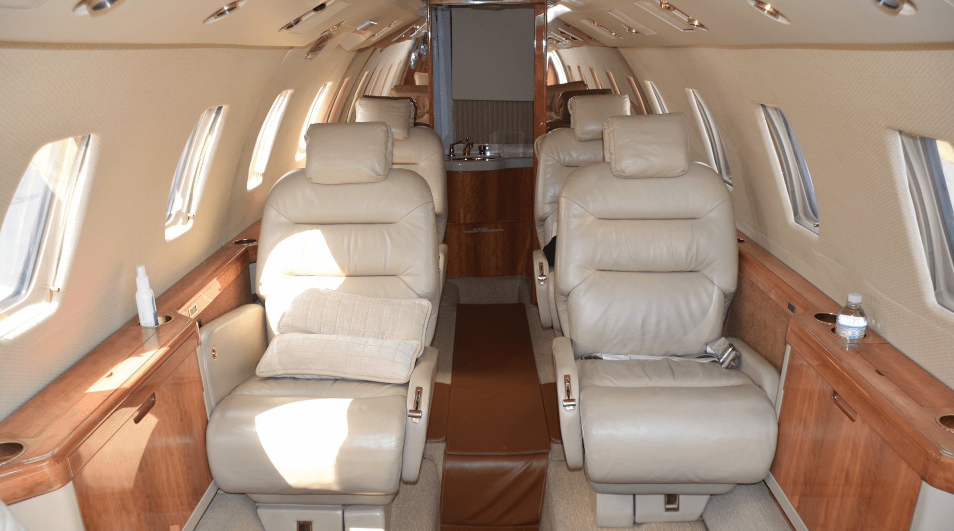 Pre-Owned Aircraft | Aviaservice